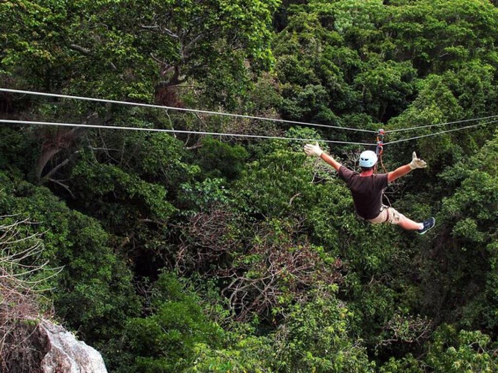 Zip Line Tour | Best Momi Bay Tour For Your Fiji Holidays