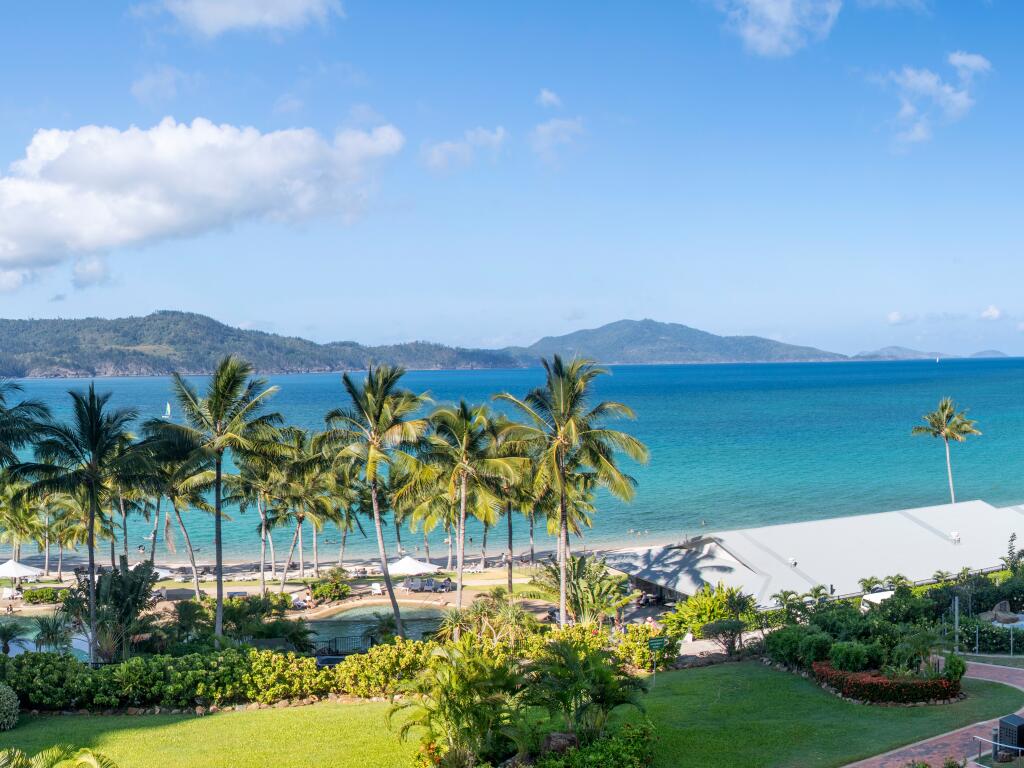 Best Time To Visit Hamilton Island | When To Travel To Hamilton Island