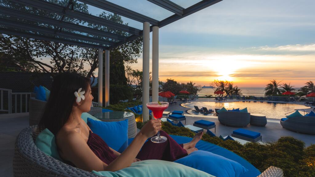Phuket Luxury Resorts: A Comprehensive Guide for the Ultimate 5 Star ...